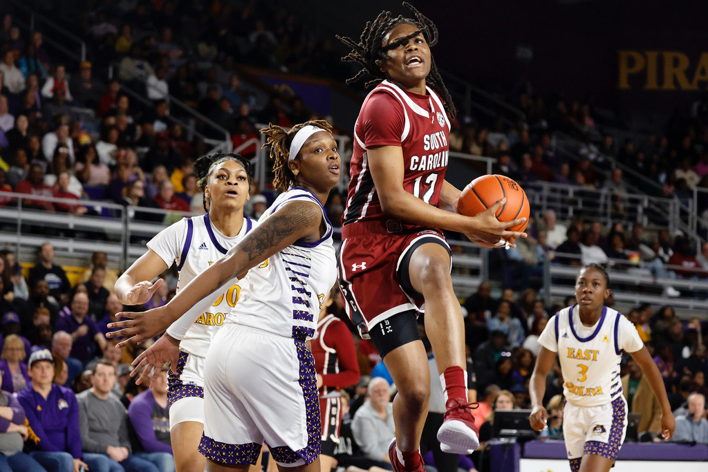 Lady Gators fall to top ranked Gamecocks 89-66 in SEC home opener | PHOTOS - 352Today
