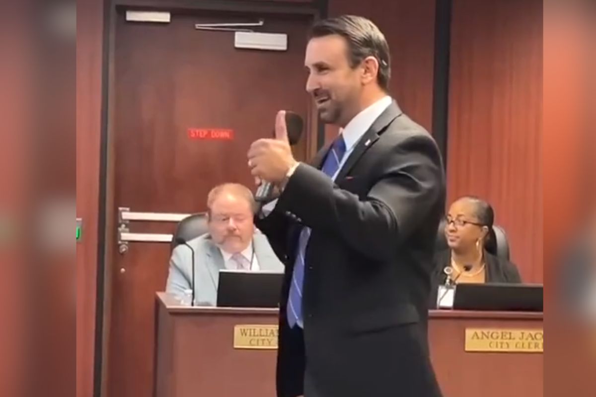 Ben Marciano sworn in as Ocala’s mayor, revs up crowd with remarks ...