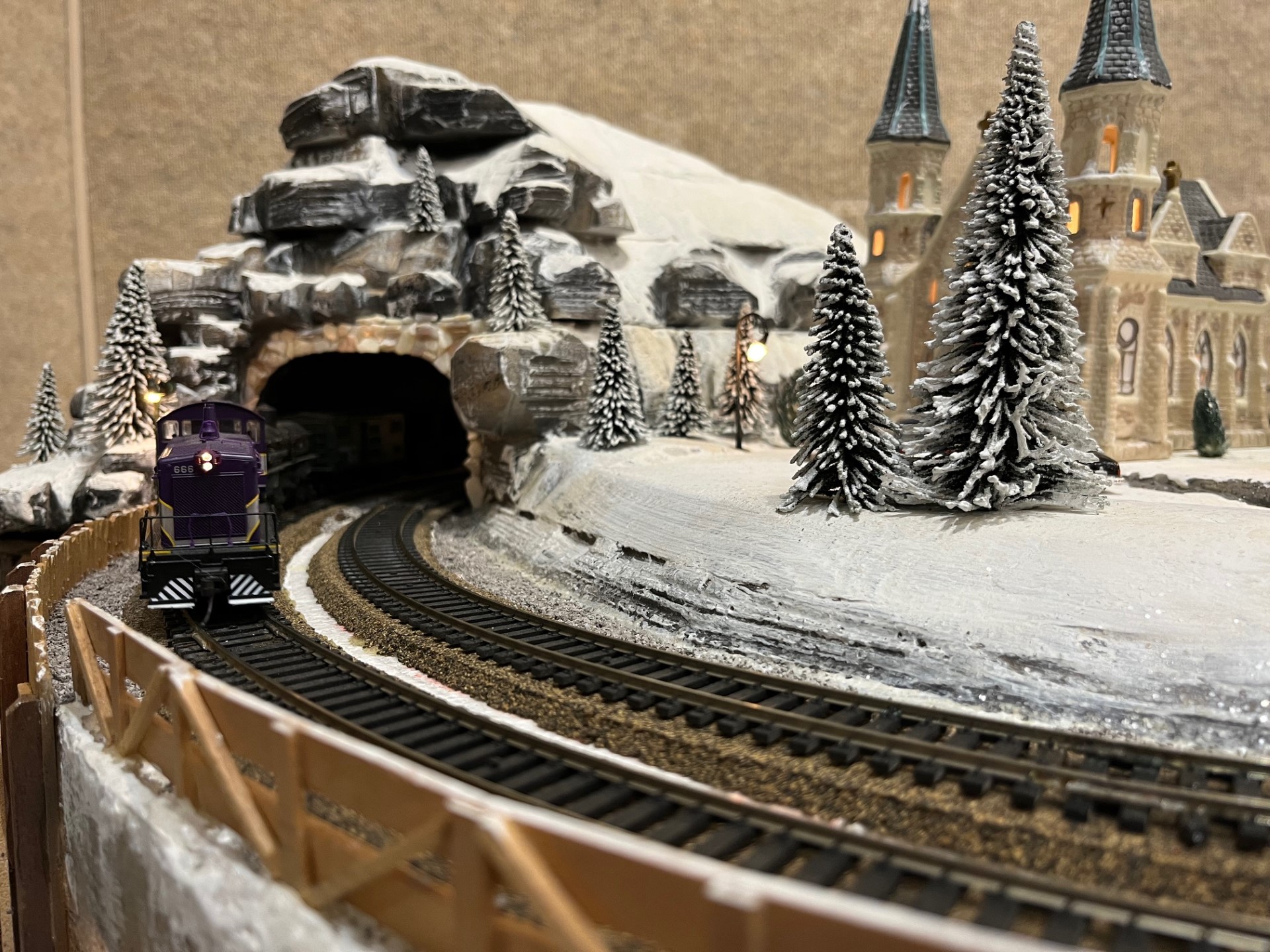Model train show delights at College of Central Florida | VIDEO | 93.7 ...