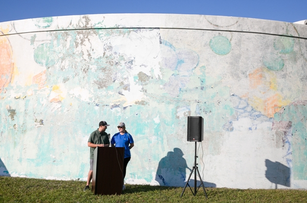 Ocala unveils wildlife-inspired mural on water tank by local artists - 352today