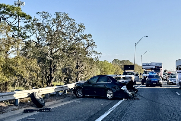 Multi-vehicle crash on I-75 in Ocala blocks traffic and sends six to ...