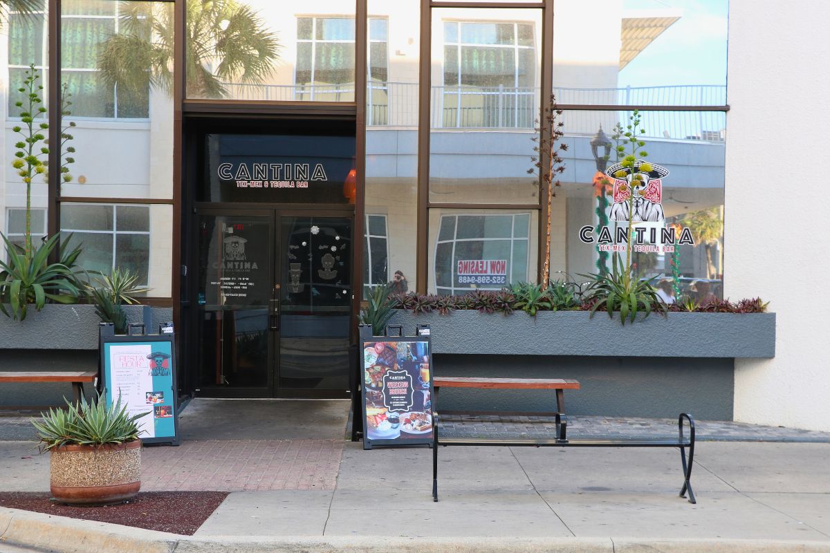 Dining Out in the 352: Restaurant Options on Ocala Downtown Square ...
