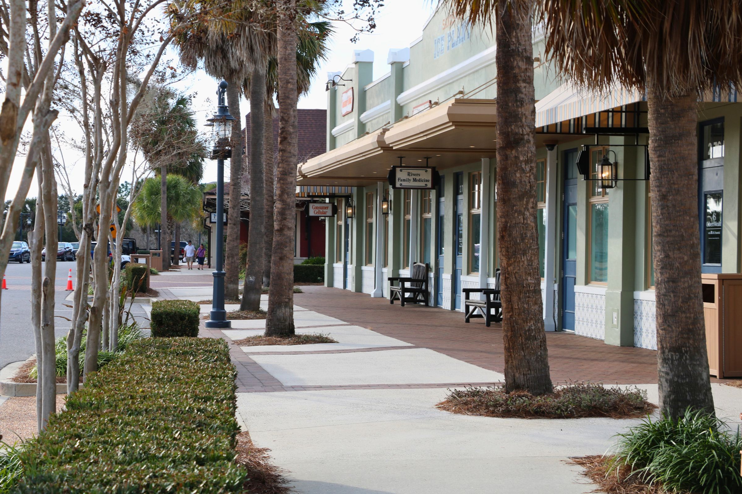 Brownwood Paddock Square Blends Dining, Shopping and Live Music in The ...